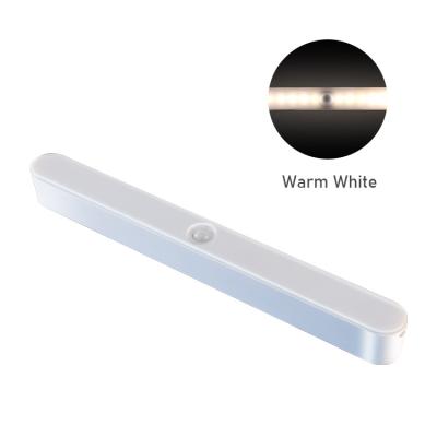Cina Modern Reliable 18LEDs Motion Sensor Light Adjustable Battery Operated Magnet Dimmable Under Cabinet Light in vendita
