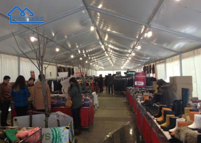 Cina Factory Good Price Aluminum Alloy Customize A-Shape Luxury Clear Roof Wedding Tents in vendita