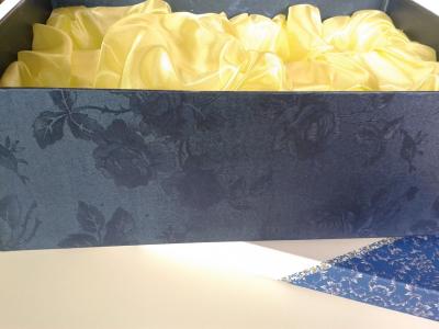 China Fancy Rigid Gift Boxes With Sponge Tray, Printed Card Board Packaging Box for Tableware for sale