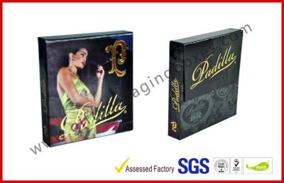 Cina contenitore di regalo dorato del sigaro della stagnola del cartone di 1.5MM, contenitori di imballaggio elettrici magnetici di Cigarrettes in vendita