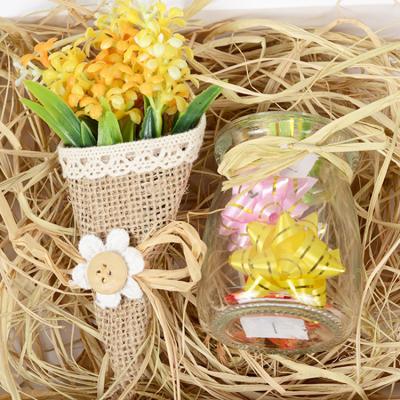 中国 木色のラフィート花束 赤ワイン 果物 ギフトボックス 装飾草で満たされた 販売のため