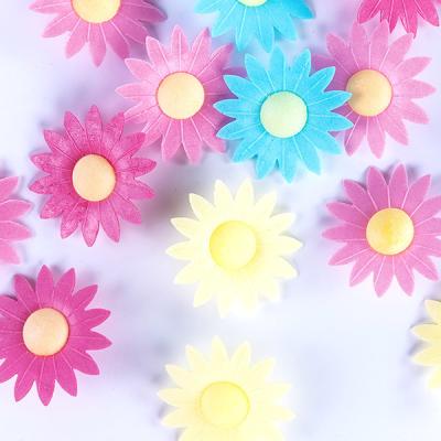 Cina Cappelli a cilindro commestibili del bigné del wafer di colore naturale, fiori di carta di riso gialli 3D per i dolci in vendita