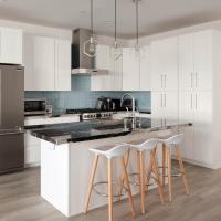 China RTA Modular Kitchen Cabinets Lacquer Shaker White 18mm MDF Carcass 12mm Sintered Stone Countertop for sale