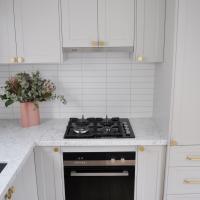 China Wholesale Matte Lacquer Shaker Kitchen Cabinets 18mm MDF Custom Sizes for sale
