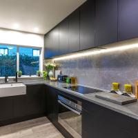 China L Shaped Solid Wood Kitchen Cabinet Set Dark Black 18mm Plywood with Sintered Stone Benchtop for sale