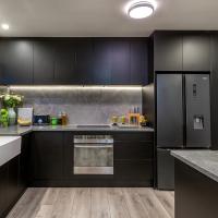 China L Shaped Solid Wood Kitchen Cabinet Set Dark Black 18mm Plywood with Sintered Stone Benchtop for sale