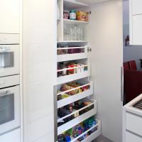 China Modern Prefab Kitchen High Gloss Lacquer Cabinets White Flat Panel 18mm Carcass for sale