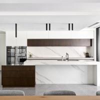 China White Lacquer Timber Veneer L Shape Kitchen Unit 18mm Carcass 12mm Benchtop for sale