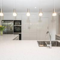 China High Gloss Lacquer Kitchen Cabinet Waterproof 18mm Plywood Custom Sizes for sale