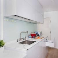 China White Gloss Lacquer Kitchen Cabinets Set Handless Design Small Kitchenette 580mm Base Unit for sale