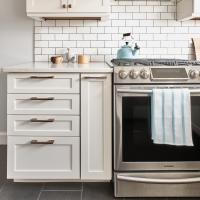 China White Shaker Solid Wood U-Shape Tiny Kitchen Cabinets 580mm Base Custom Mini Kitchenette for sale
