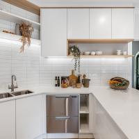 China U Shape Matte White Melamine Modular Kitchen Cabinets 580mm Base Unit Handleless Design for sale