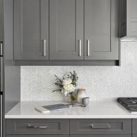 China Solid Wood Grey Shaker Kitchen Cabinets Sets 580mm Base 350mm Wall Custom Sizes for sale