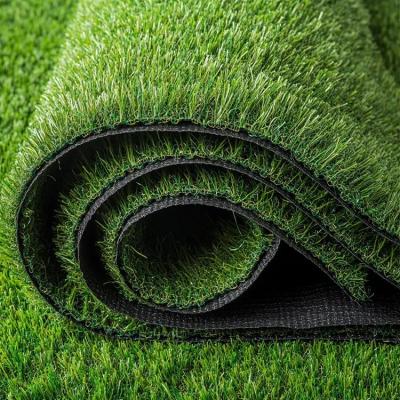Cina Fabbrica all'ingrosso 20mm 25mm 30mm 35mm 40mm erba sintetica erba paesaggistica erba artificiale per giardino in vendita