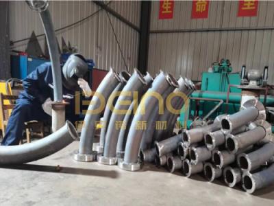 Cina ISO ceramica tubo rivestito con manica Tee Corindone ceramica utilizzata in metallurgia ceramica rivestito tubo tee in vendita