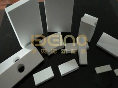Cina Superficie lucidata Ceramica di ossido di alluminio a bassa densità per apparecchiature industriali in vendita