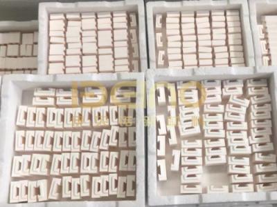 Cina Piastra ceramica di allumina resistente agli urti ad alta conduttività termica in vendita