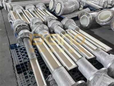 Cina Tubo di gomito in metallo in ceramica Performance industriale Tubo di rivestimento in ceramica per una resistenza all'usura e alla corrosione superiore in vendita
