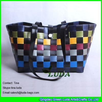 China LUDA colorful pp strap woven straw beach bags large waterproof beach bag for sale
