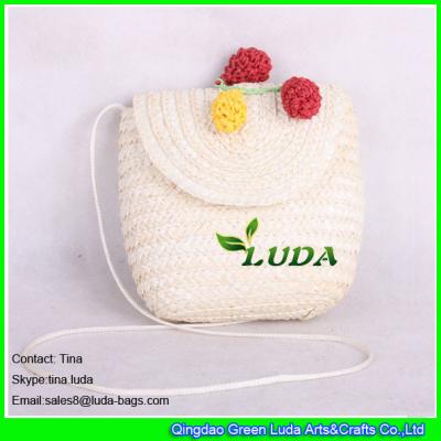 China LUDA new design white straw beach bag pom ball trim wheat straw shoulder bags for sale