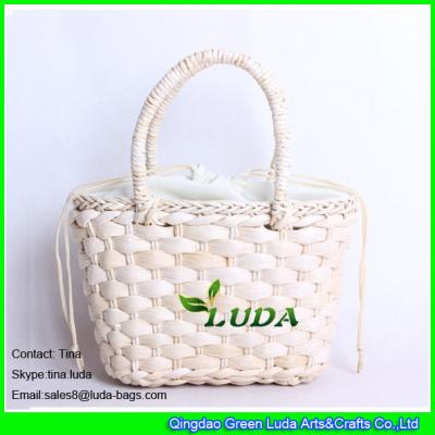 China LUDA beige handbags handmade corn husk straw locking beach bags for sale