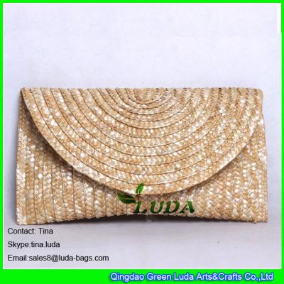 China LUDA handmade lady cosmetic clutch bags cheap wheat straw clutch handbags for sale