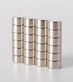 Cina Materiali magnetici resistenti alla corrosione del magnete N42H Ndfeb del motore del neodimio in vendita