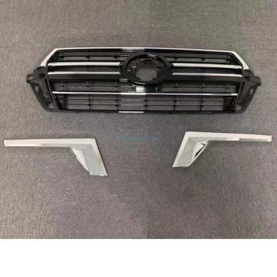 China OEM 5310160A40 Toyota Land Cruise URJ202 Front Radiator Grille Black White Chrome 5310160D70 for sale