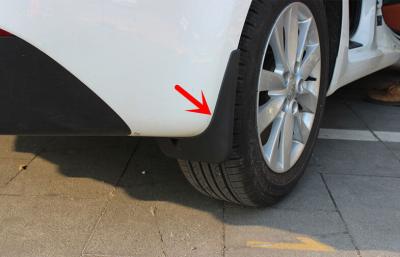 中国 耐久性のあるプラスチック製の車用泥ガード,KIA K3 2013 2015 OEMタイプ泥フラップ 販売のため