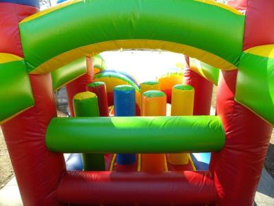 China KR-OBS-904-2 Outdoor Playground Inflatable Assault Course Challenge with Exciting Rainbow for sale