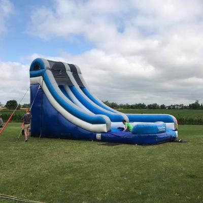 Cina Scivolo acquatico commerciale gonfiabile in PVC blu con piscina e design eccitante in vendita