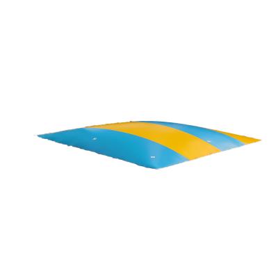 China Commerciële PVC opblaasbare springwolk kleurrijke springkussens voor kinderen en volwassenen Te koop