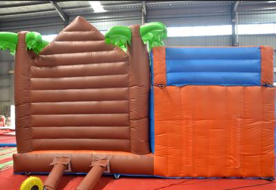 China Mejorar su patio de recreo con la cabaña de troncos del niño casa de rebote y combo de toboganes inflable en venta