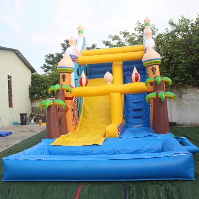 Cina Capacità massima 100-500 kg Castello gonfiabile con scivolo bagnato per piscina interna in vendita