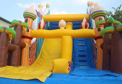 Cina Capacità massima 100-500 kg Castello gonfiabile con scivolo bagnato per piscina interna in vendita