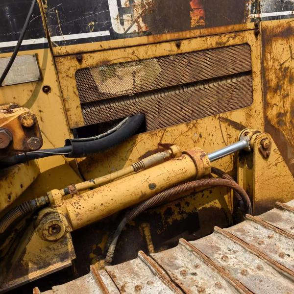 Quality Caterpillar D4C Bulldozer Cat D4c Dozer Used Bulldozers Used Small Bulldozer for sale