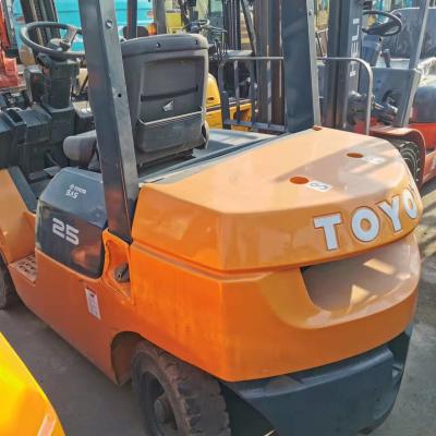 China Japan Used Compact Electric Forklift TOYOTA 2.5 Ton Forklift Engine Power for sale