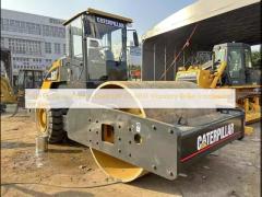 Compactor de rolos vibratórios CAT CS-683E usado 1,8 mm Amplitude 134 kW Potência do motor