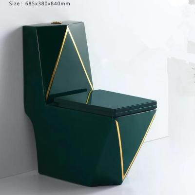 Cina Le toilette ceramiche verdi dei bagni di Washdown quadrano Diamond Shape in vendita
