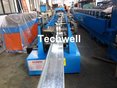 Cina Rotolo del Purlin a forma di m. di C Z U che forma macchina con la perforazione ed il taglio idraulici in vendita