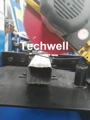 Cina la macchina dell'incanalamento di 0.4-0.8mm per la fabbricazione della discesa di colata rettangolare d'acciaio con ha visto il taglio in vendita