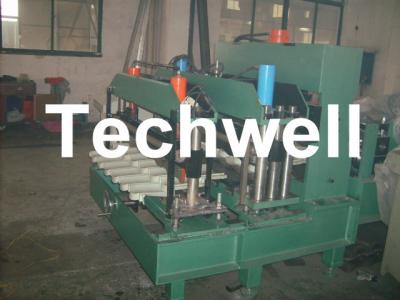 Cina Abitudini rotolo delle mattonelle di 0.7mm - di 0,3 che forma macchina con la doppia muffa della stampa ed il taglio idraulico in vendita