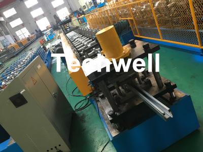 Cina Rotolo della ferrovia di guida che forma macchina per la fabbricazione dell'elevatore, stipite, struttura della finestra così come altri dispositivi di sistema scorrevoli in vendita