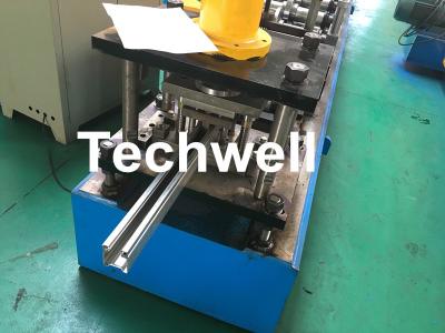 Cina lo spessore della bobina di 1.0-3.0mm, ferrovia di guida di controllo di frequenza dello SpA lamina a freddo la formazione della macchina in vendita
