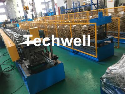 Cina lo spessore della bobina di 1.0-3.0mm, ferrovia di guida di controllo di frequenza dello SpA lamina a freddo la formazione della macchina in vendita