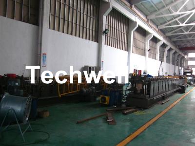 China GI, Koolstofstaalhoge zijden Purlin walst het Vormen van Machine met Hand/Hydraulische Uncoiler koud Te koop