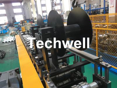 中国 機械厚さ1.5-3.0mmを形作る電流を通された鋼鉄指導のコラム シャッター ドア ロール 販売のため