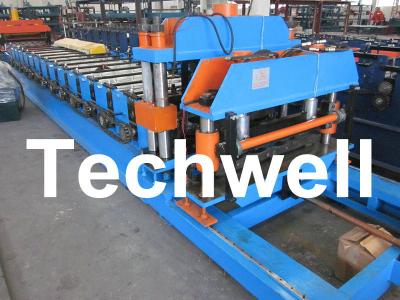 Cina Rotolo d'acciaio delle mattonelle del metallo del tetto che forma macchina con il sistema di controllo di frequenza del touch screen SpA in vendita