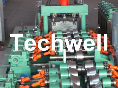 Cina Rotolo variabile del Purlin a forma di Z di dimensione automatica C che forma macchina con l'azionamento del cambio del giunto cardanico in vendita