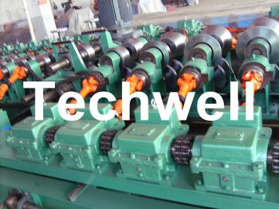 Cina Rotolo variabile del Purlin a forma di Z di dimensione automatica C che forma macchina con l'azionamento del cambio del giunto cardanico in vendita
